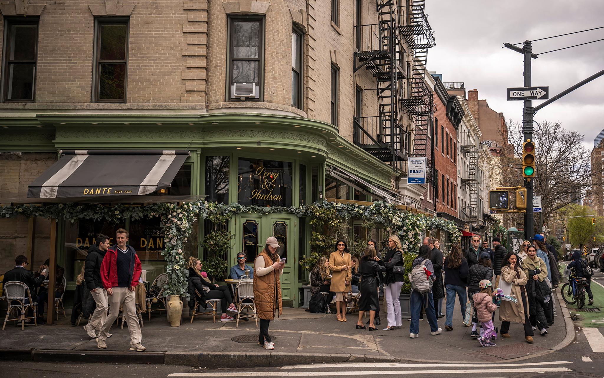 Time is not an illusion. It’s an object with physical size | Aeon Essays