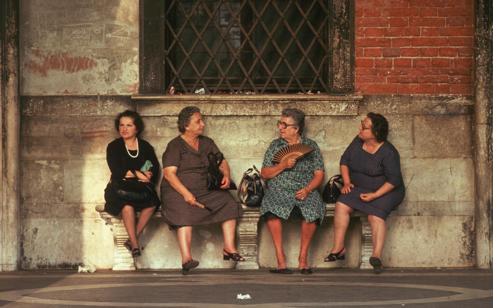 How digital storytelling revives the ancient art of gossip | Aeon Essays