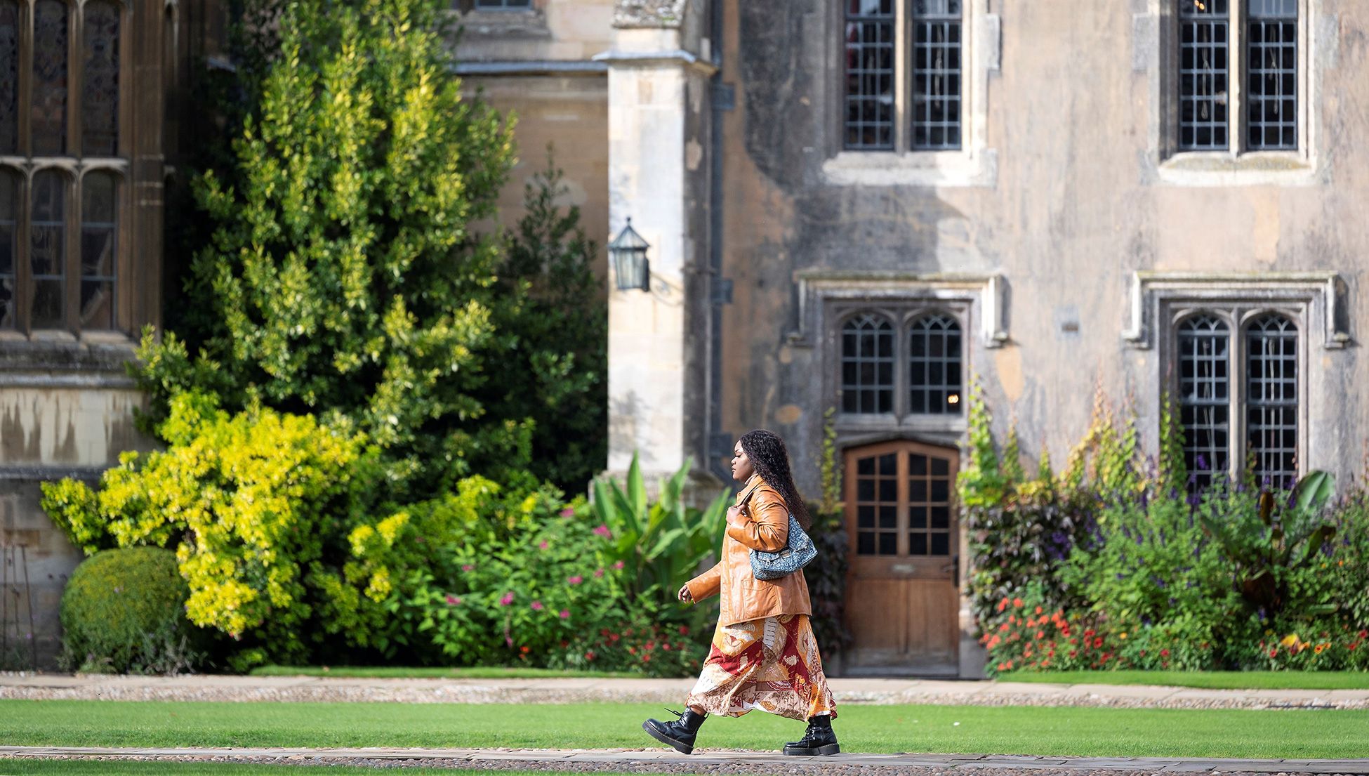 Fitting in is human: forcing someone to fit in is oppression | Psyche Ideas