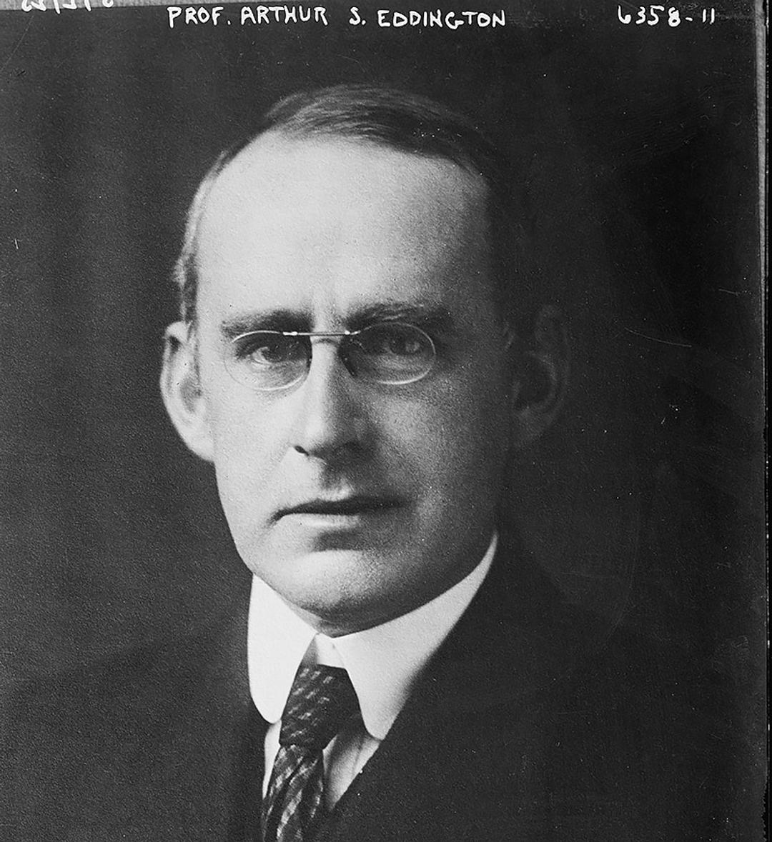 Einstein v Newton: the final battle during a total eclipse | Aeon Essays